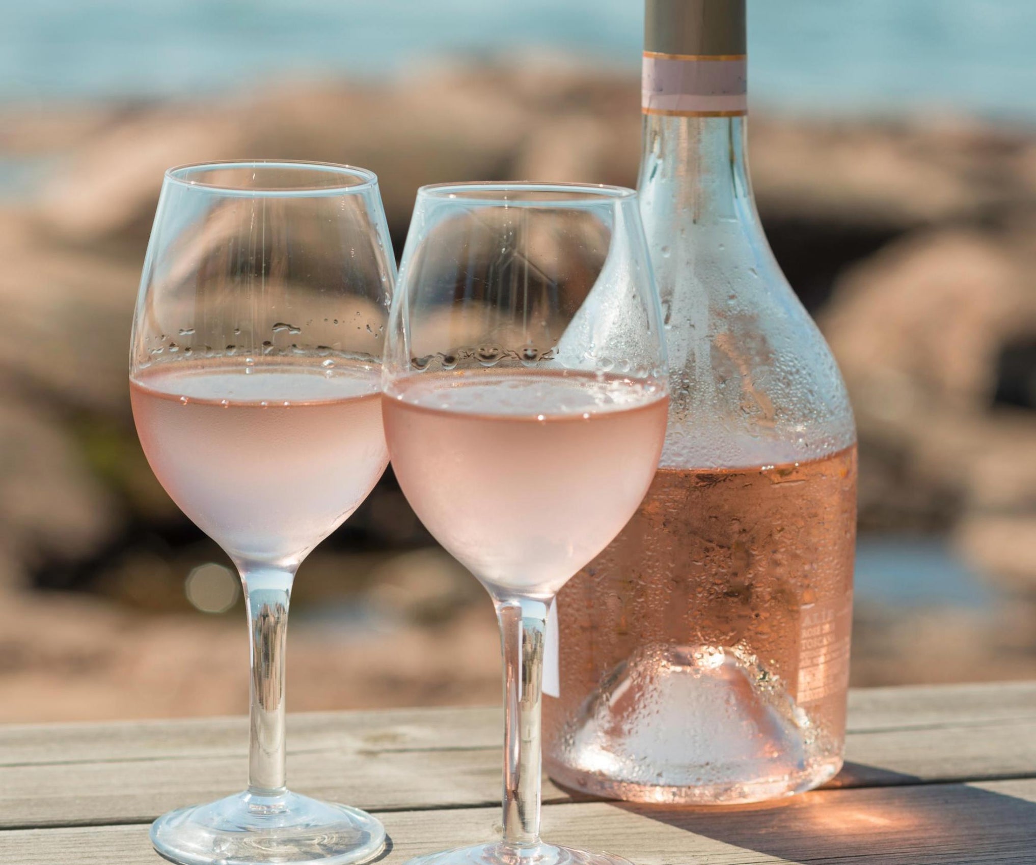 The Art of Chilling and Serving Rosé Wine: A Complete Guide — Wine ...